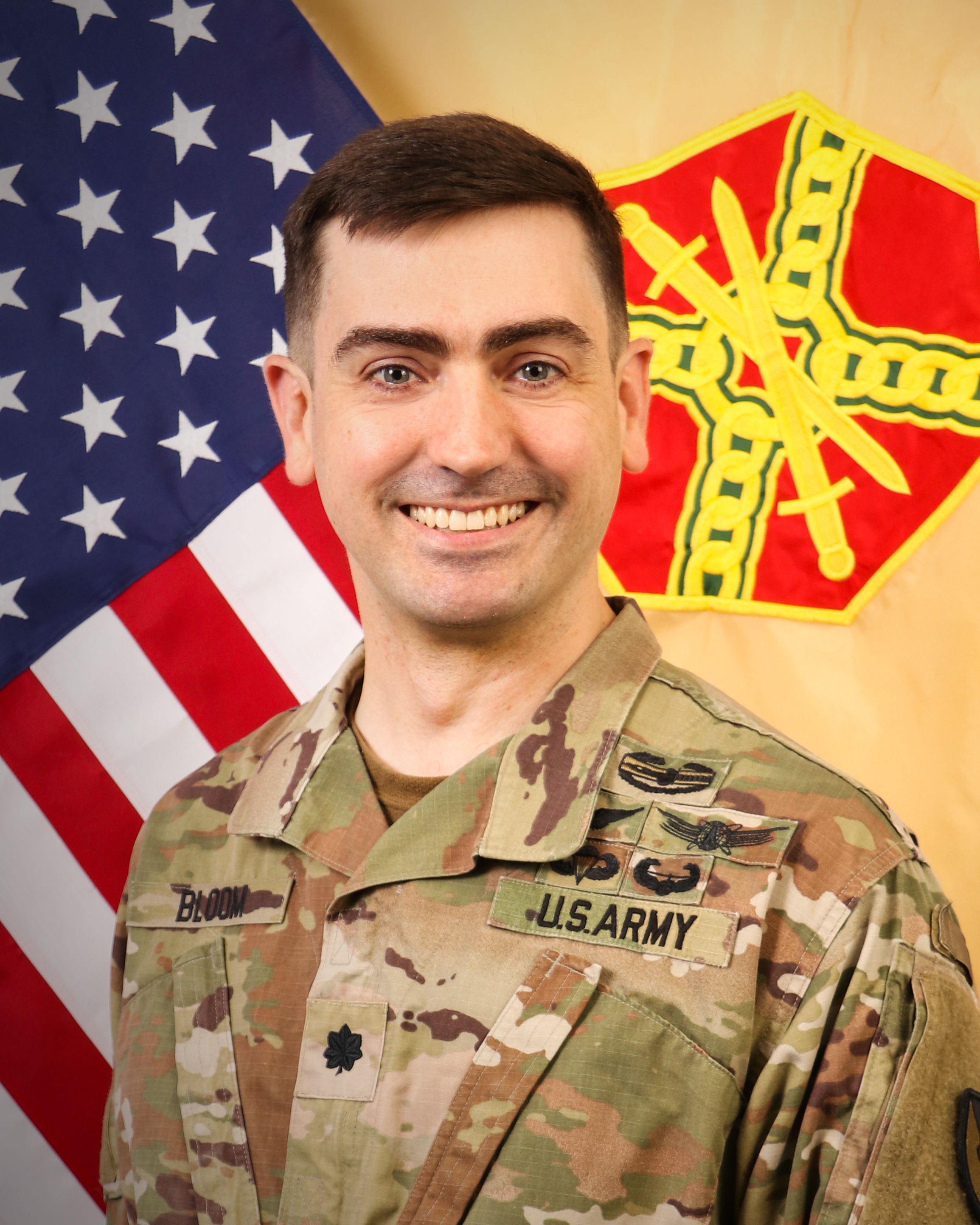 Commander Biography :: Devens
